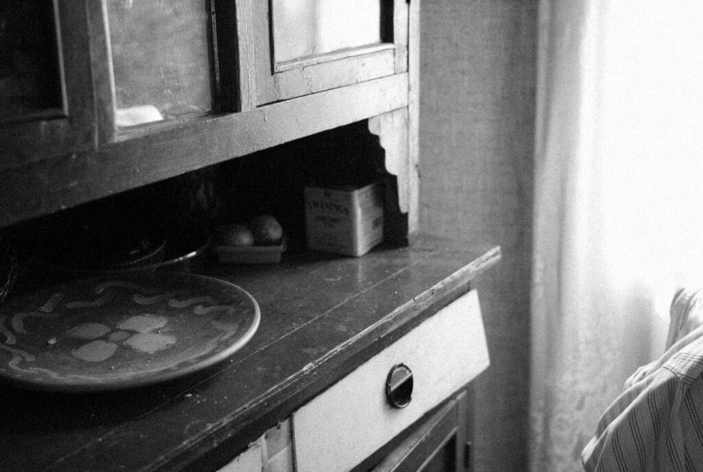 Why Great Grandma Could Do It All: How Clutter Causes Anxiety ...